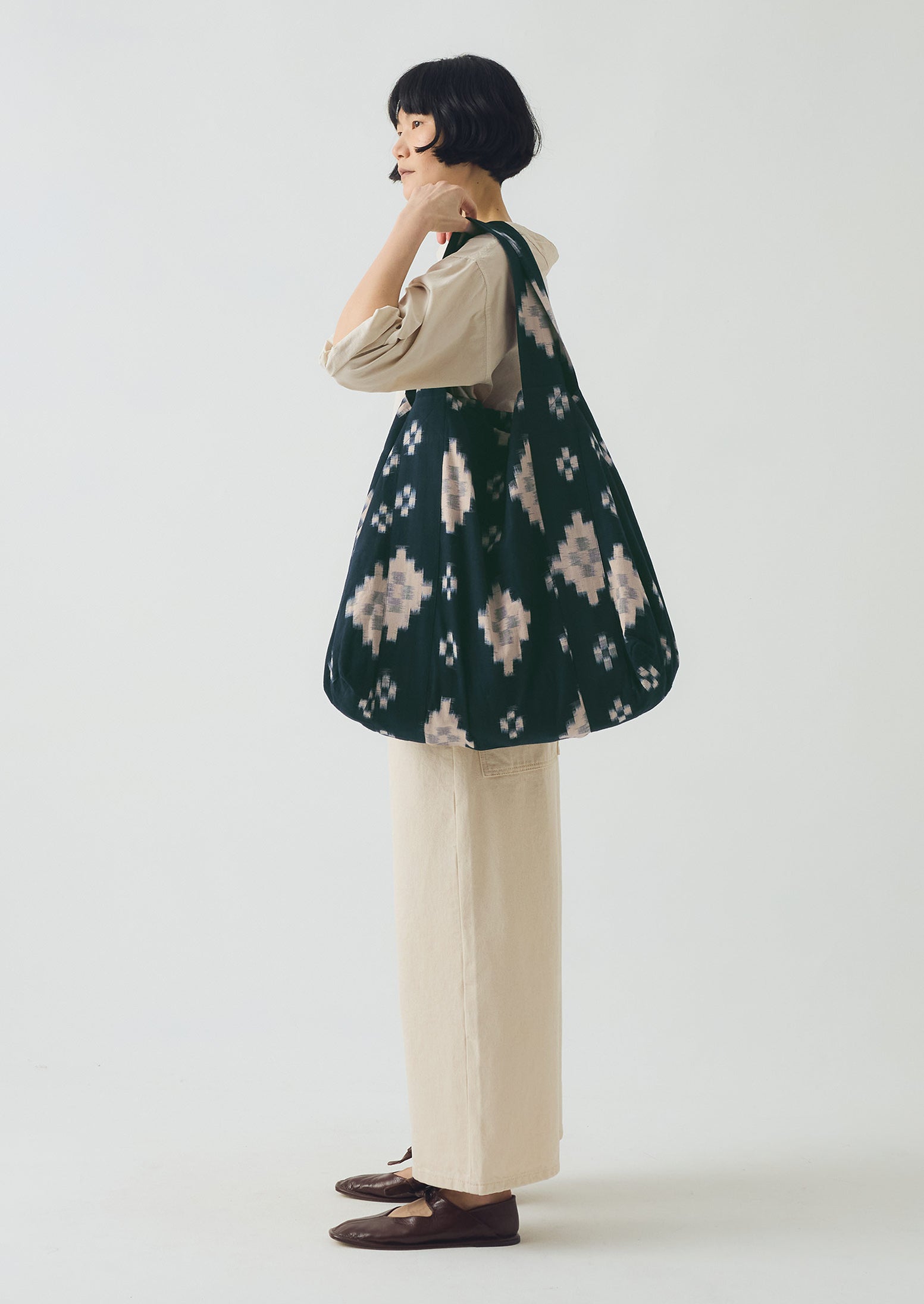 Fugue Ikat Bag | Midnight/Sand | TOAST