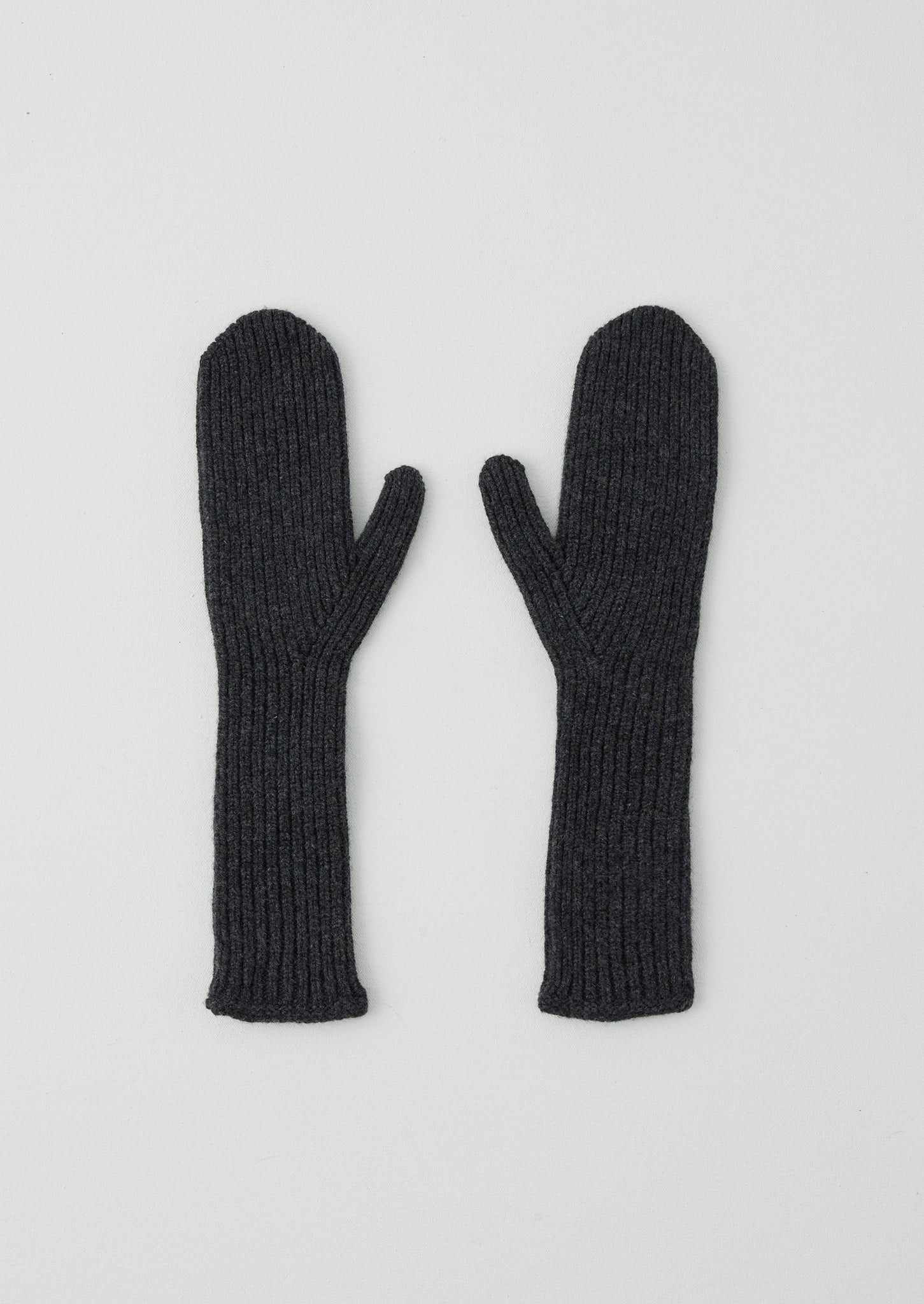 Long Wool Cashmere Mittens | Charcoal | TOAST