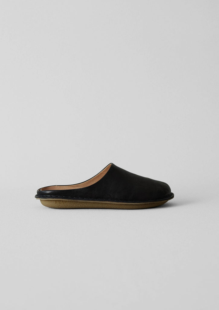 Vibae Roma Mules | Black | TOAST