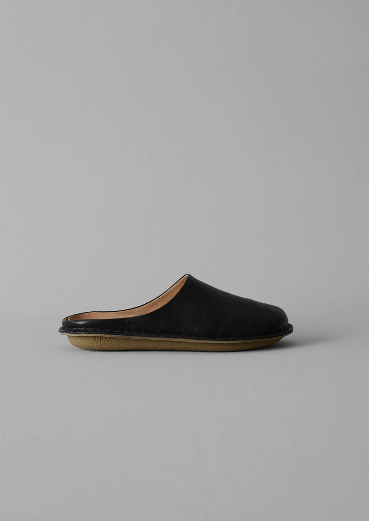 Vibae Roma Mules | Black | TOAST