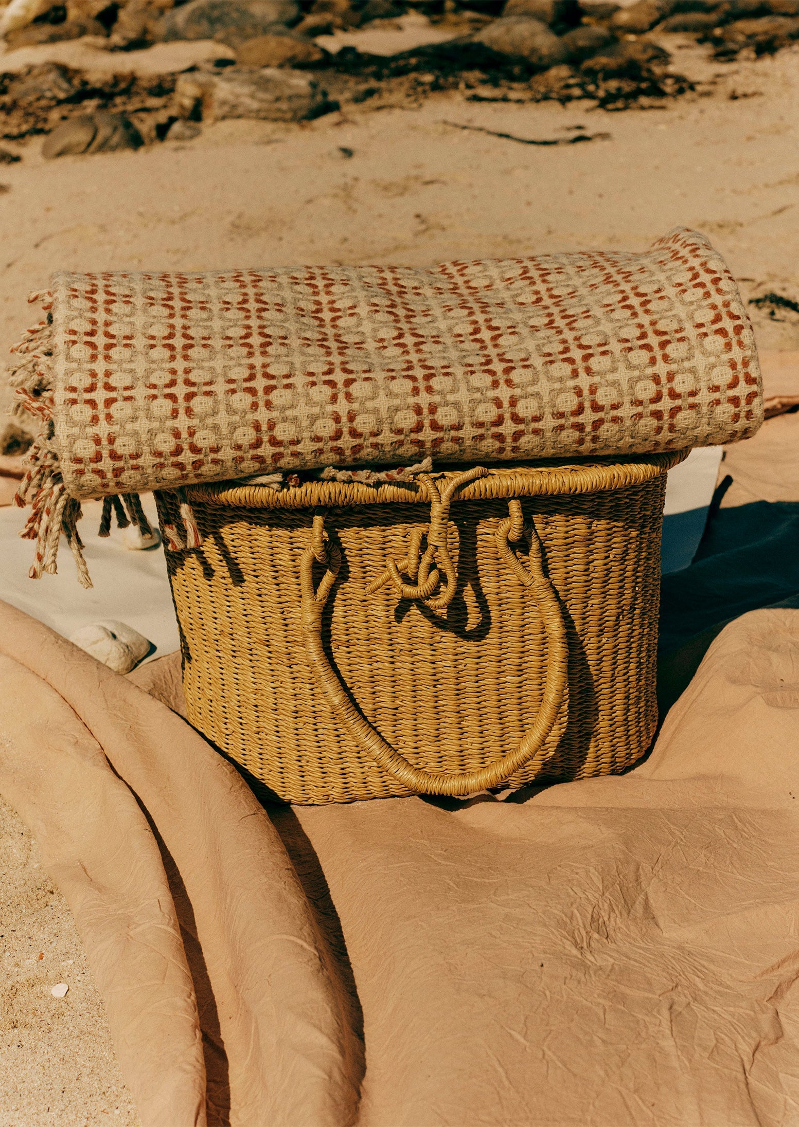 Veta Vera Grass Picnic Basket | Natural | TOAST