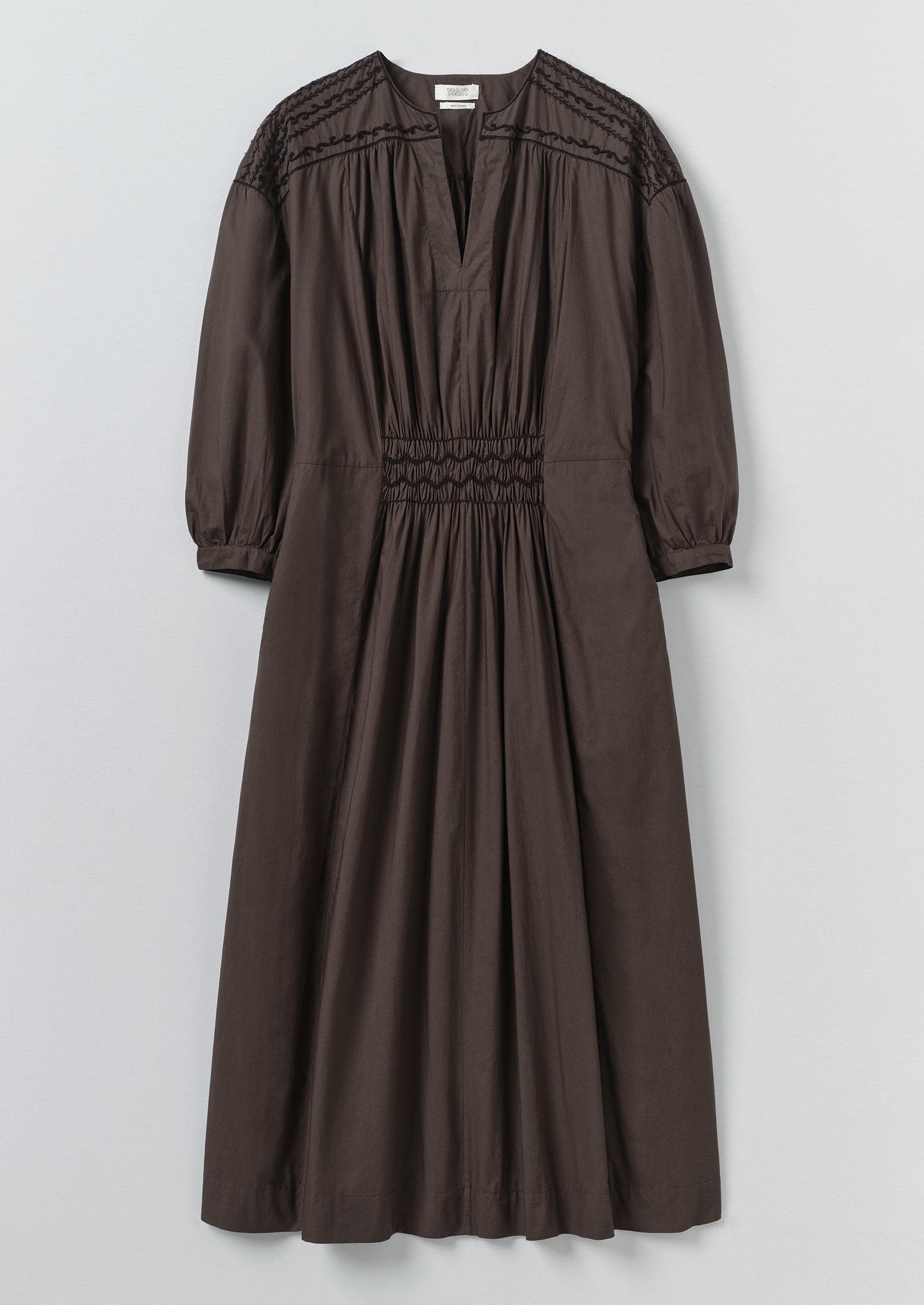 Contrast Smocked Cotton Dress | Black Walnut | TOAST
